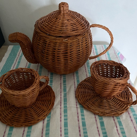 Dining | Vintage Brown Wicker Tea Set | Poshmark